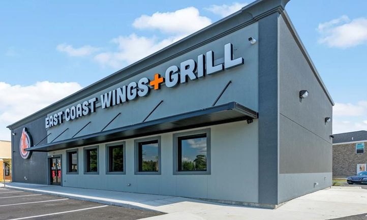 East Coast Wings + Grill Opens in Florence, SC | RestaurantNewsRelease.com