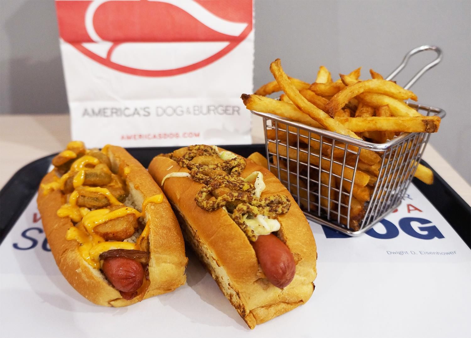 America’s Dog & Burger Has Landed At Midway Airport ...