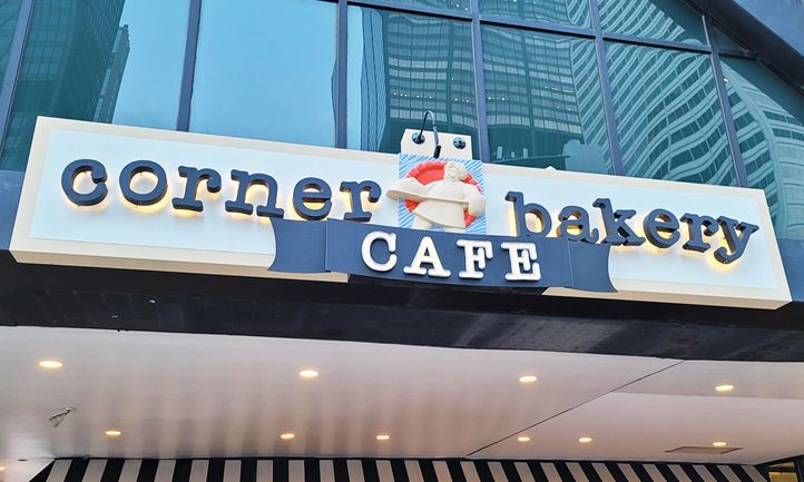 Corner Bakery Cafe to Celebrate Grand Opening with Chicago Union ...